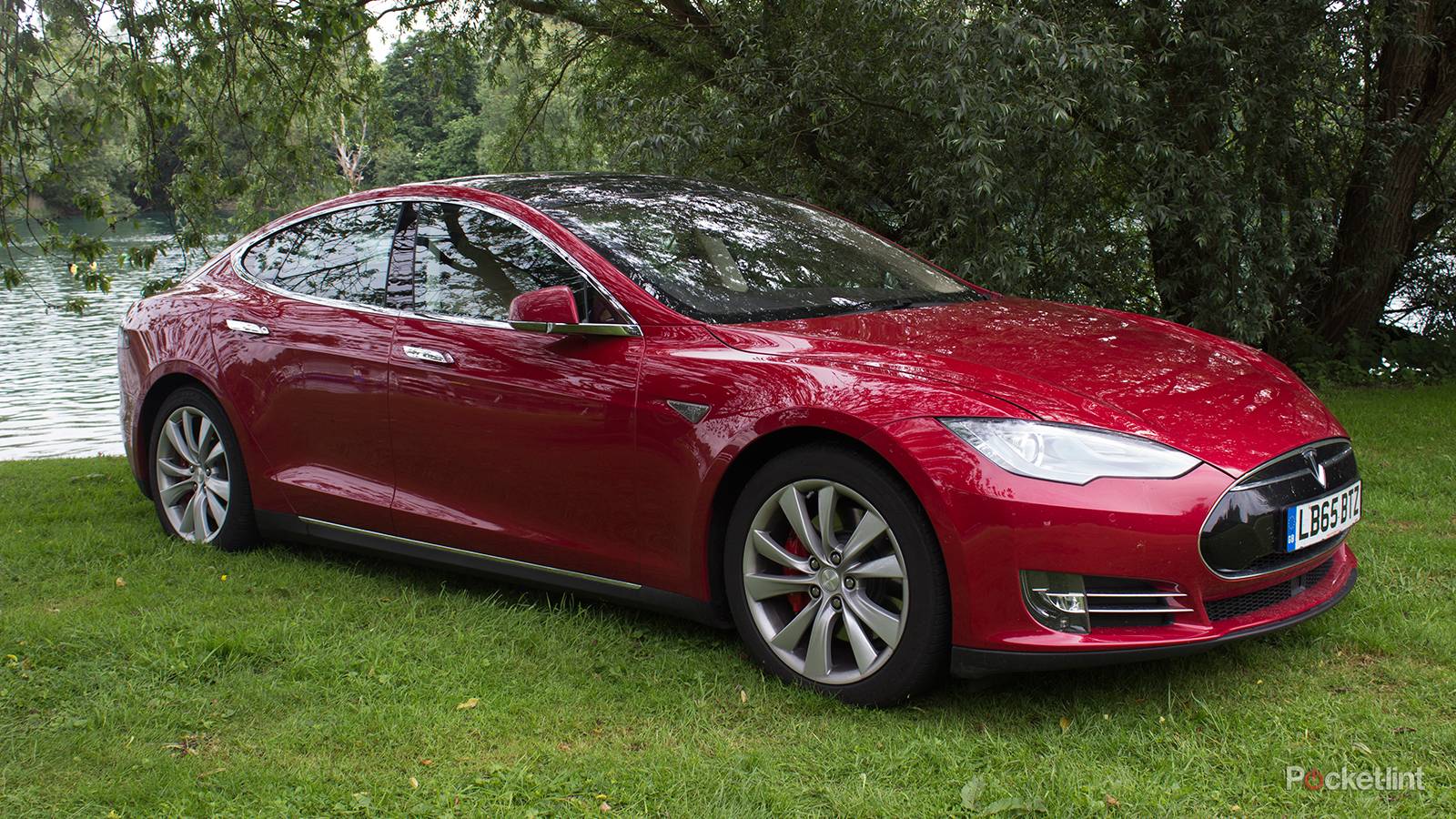 Tesla Autopilot death under investigation