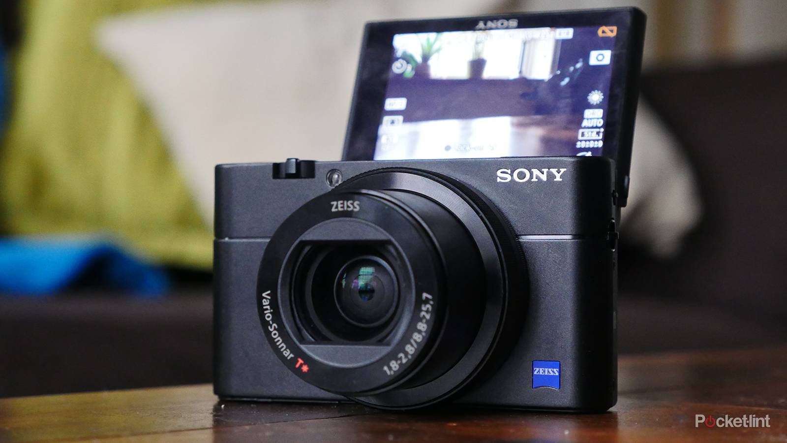 Sony RX100 V review: Impressive, but resting on its laurels