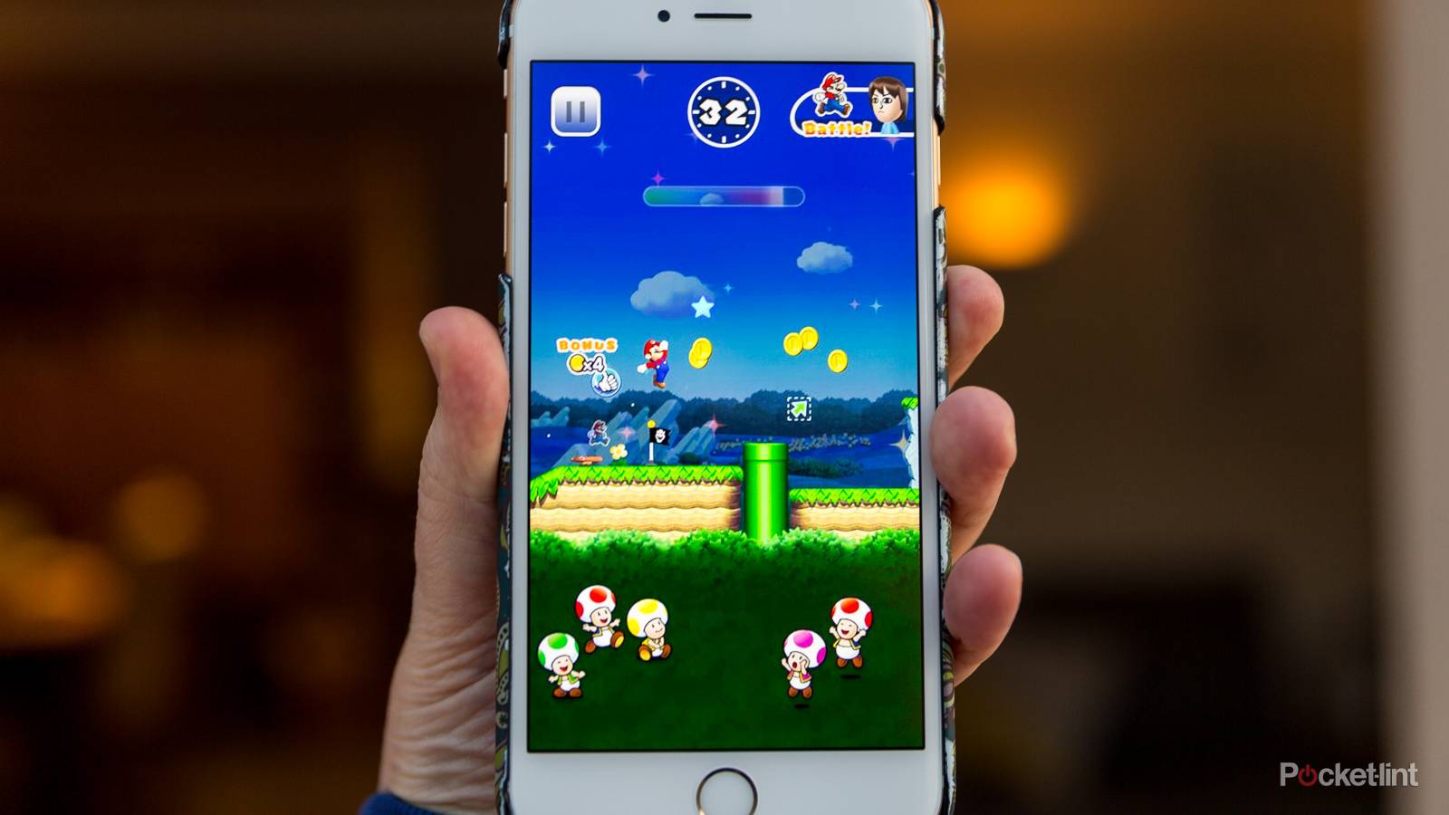 Super Mario Run cannot be played offline, the non-mobile mobile game