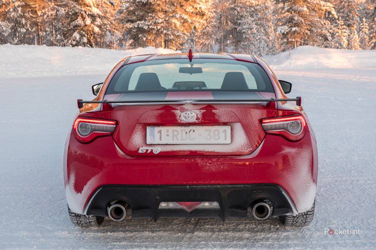 Toyota GT86 (2017) review: Coupe a load of that