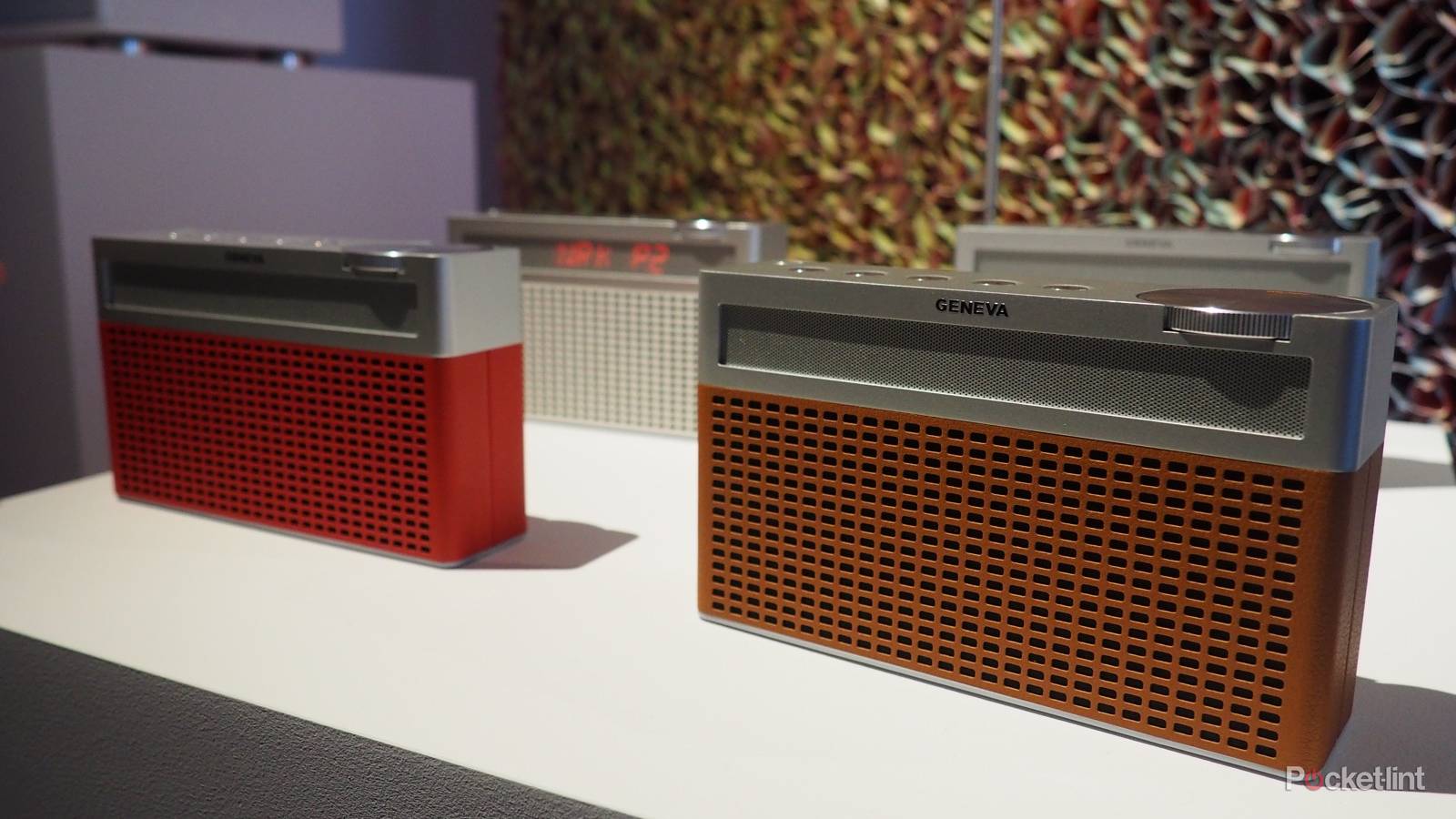 Geneva Lab Touring S is all the radio you need in a compact, portable ...