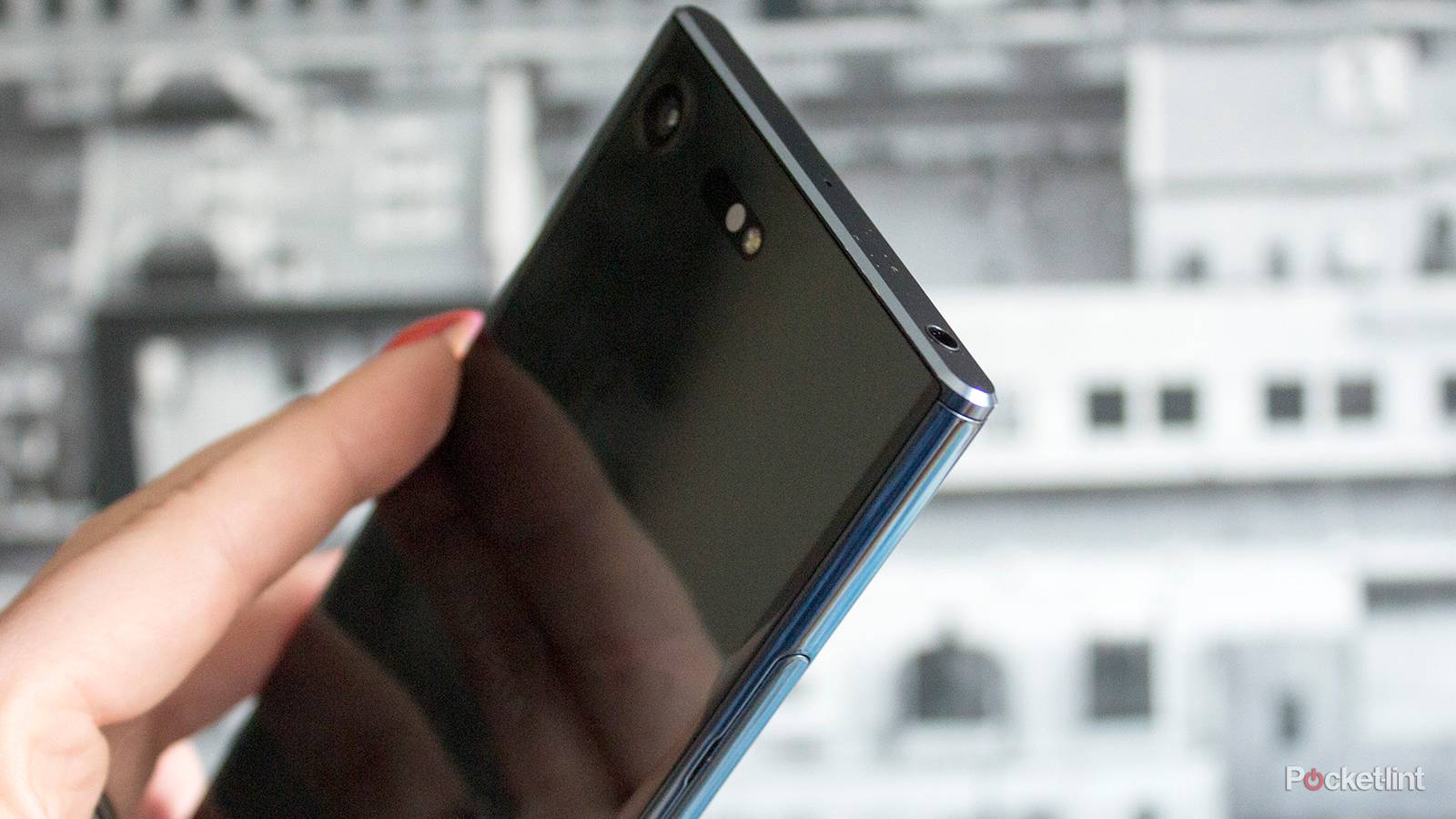 New evidence points to Sony Xperia XZ Pro having a 4K HDR OLED display