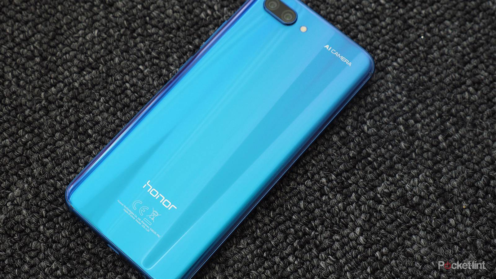 Honor 10 UK reveal: Flagship just £399, available in two-tone Phantom Blue
