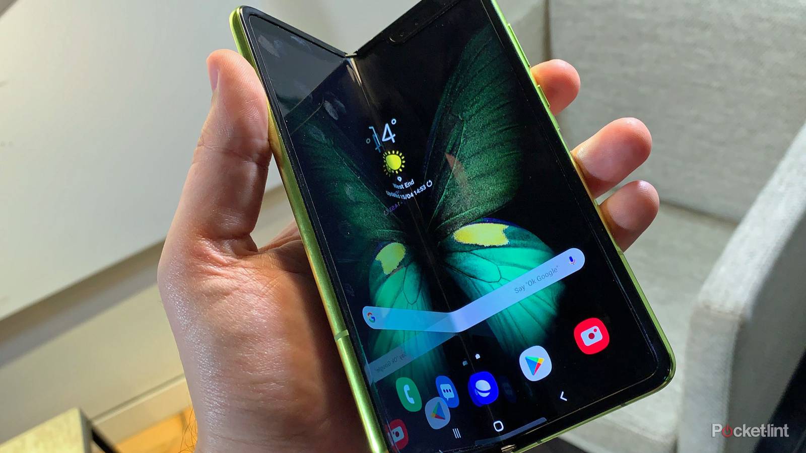 Foldable phones: Why Galaxy Fold & Mate X failed