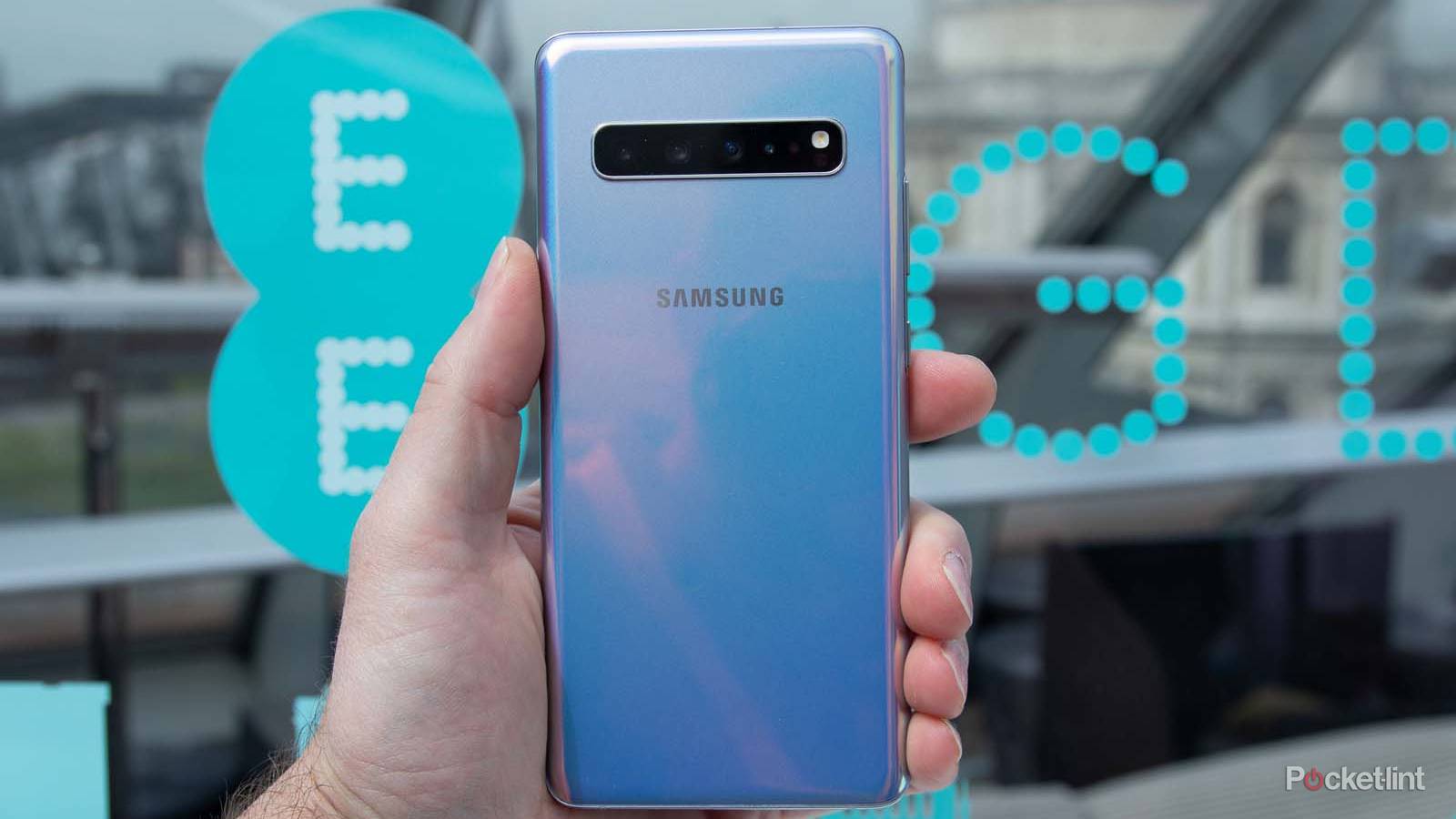 EE follows Vodafone in unveiling 4G/5G plans with unlimited data