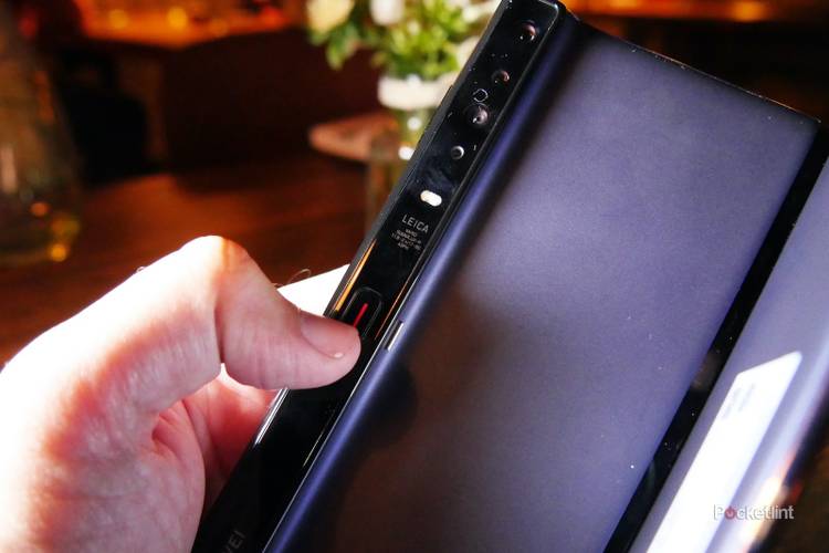 Huawei Mate X initial review: Foldable champ