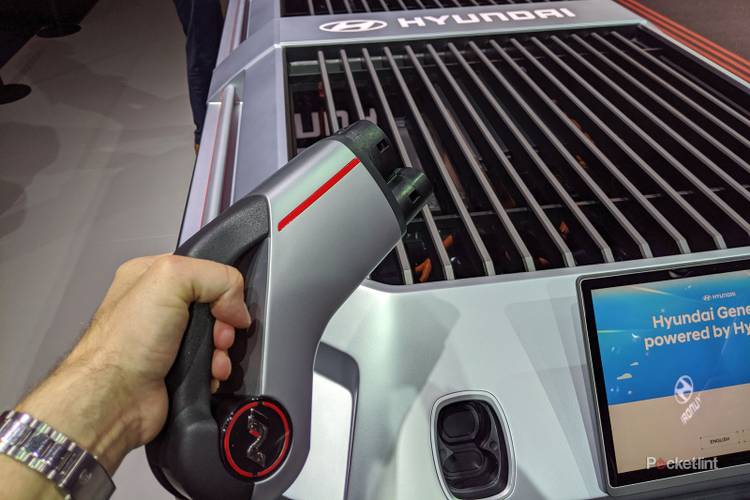 Hyundai's hydrogen fuel cell generator recharges electric racing cars