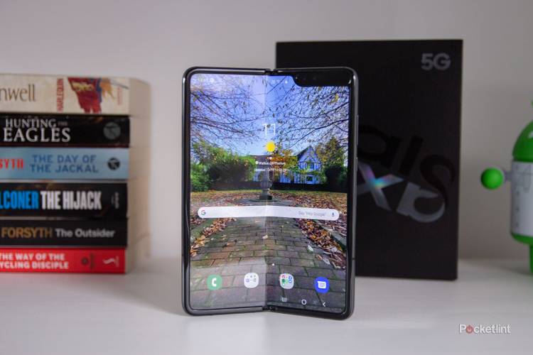 EE's range of 5G Samsung devices: Which should you choose?