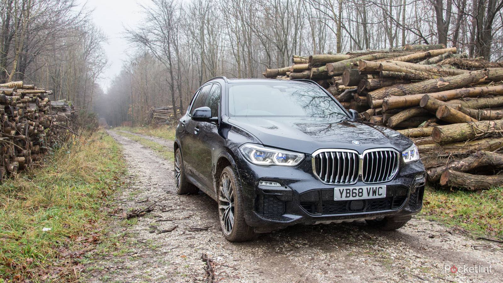 BMW eDrive Zone auto switches your PHEV to electric driving