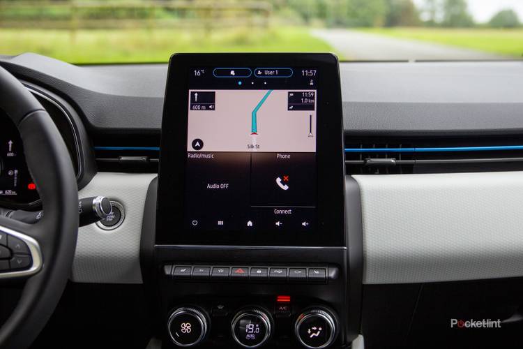 Renault Clio E-Tech Hybrid review: C'est magnifique!