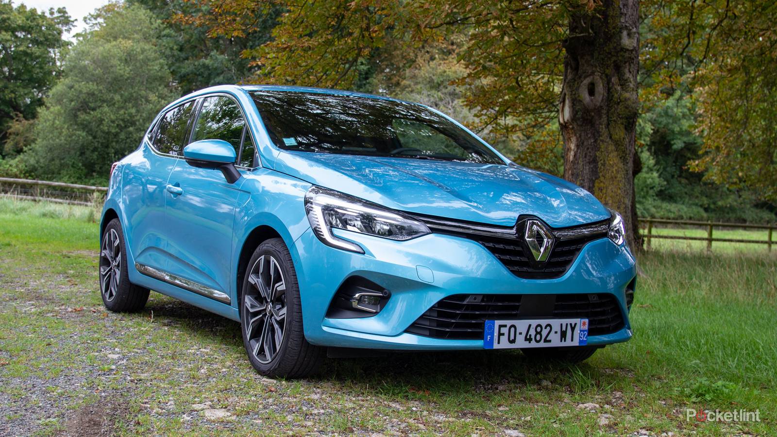 Renault Clio E-Tech Hybrid review: C'est magnifique!