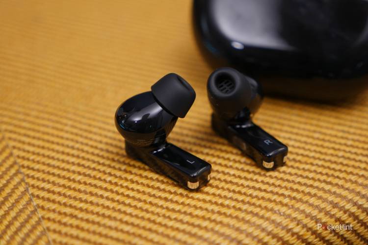 Huawei Freebuds Pro initial review: Convenient ANC true wireless earbuds
