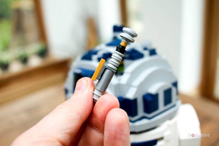 Lego's epic R2-D2 set built