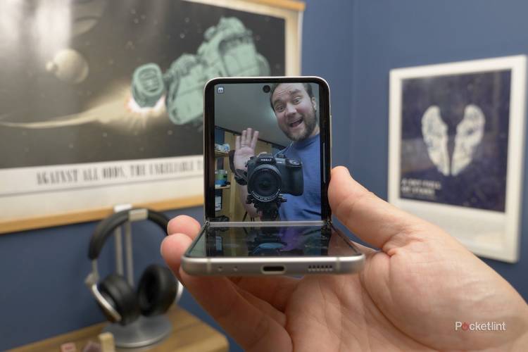 Samsung Galaxy Z Flip 3 Review