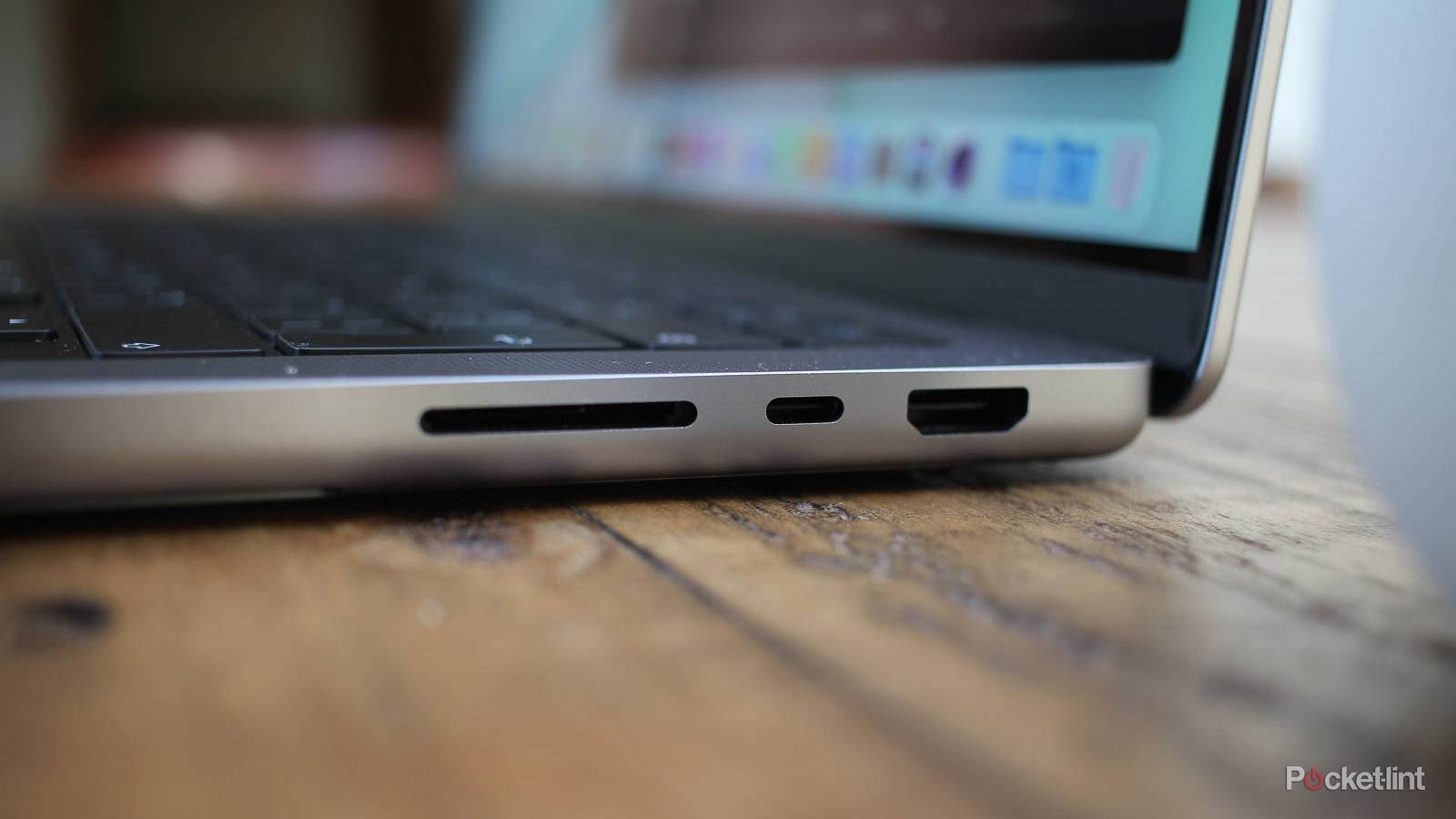 Apple considers 20-inch foldable MacBook while delaying foldable iPhone