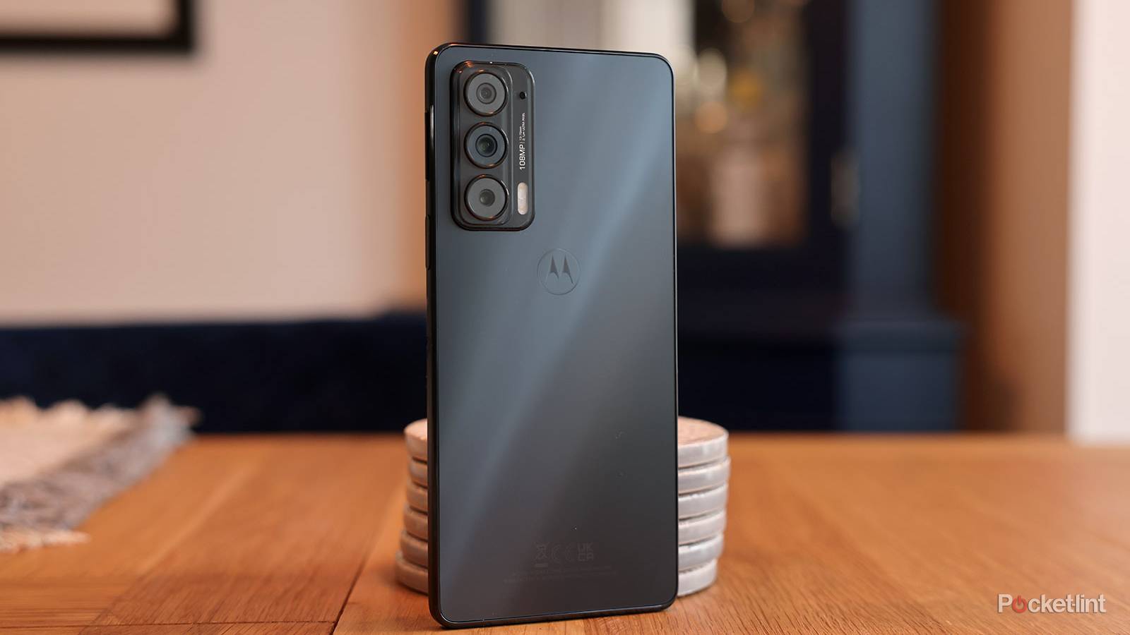 Moto Edge 30 benchmark leaked, reveals key specs