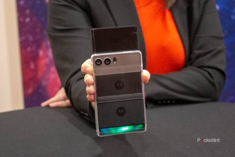 Motorola Rizr rollable concept phone first look: Making foldables look ...