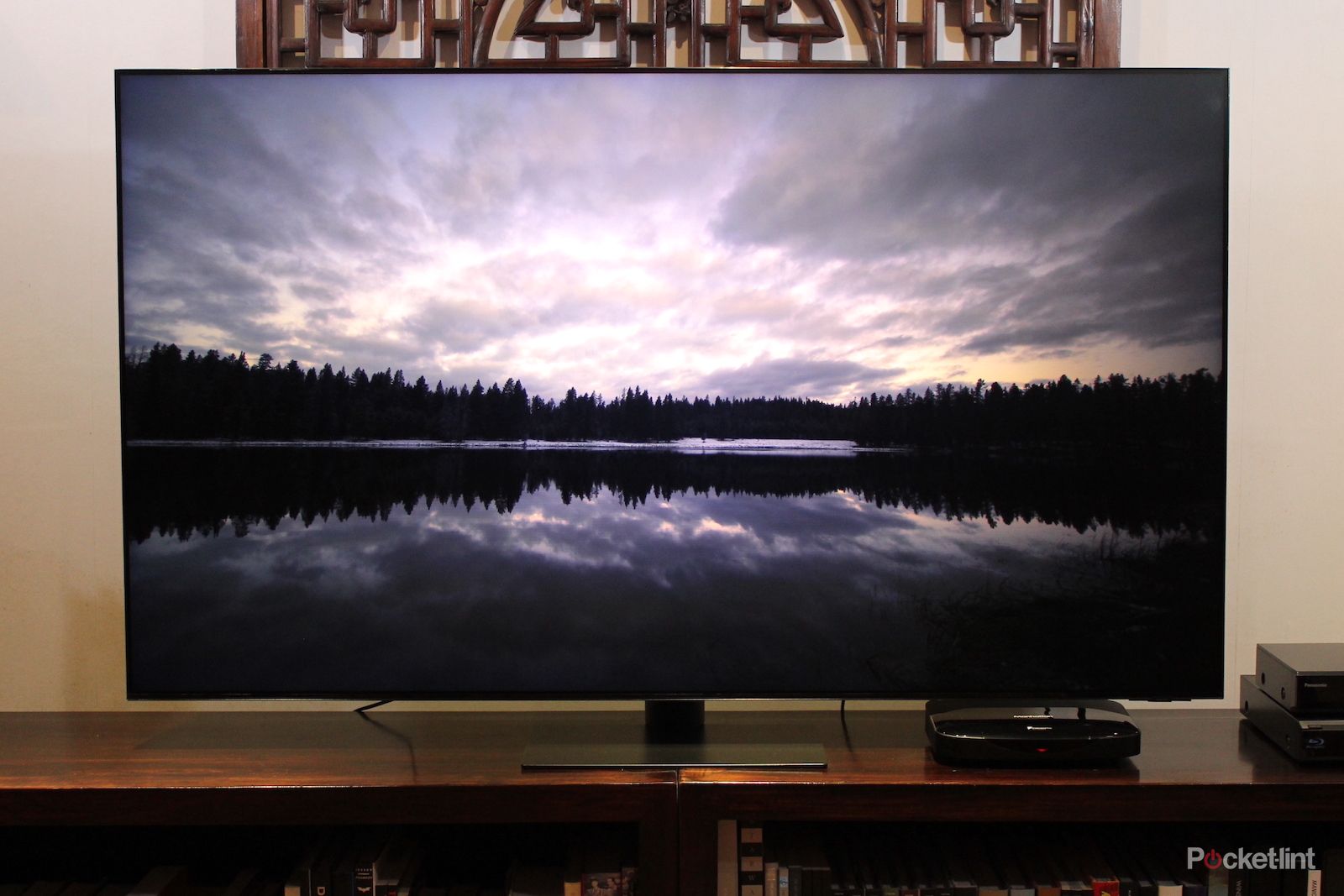 Samsung QN95C review (QE65QN95C): Watch out OLED...