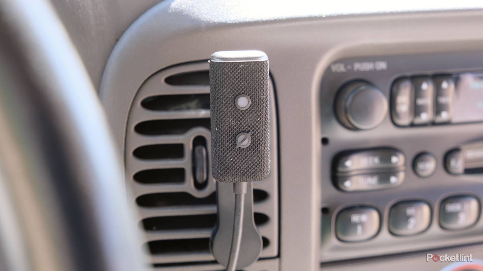 Amazon Echo Auto (2022) review: Plenty of smarts for the right kind of car