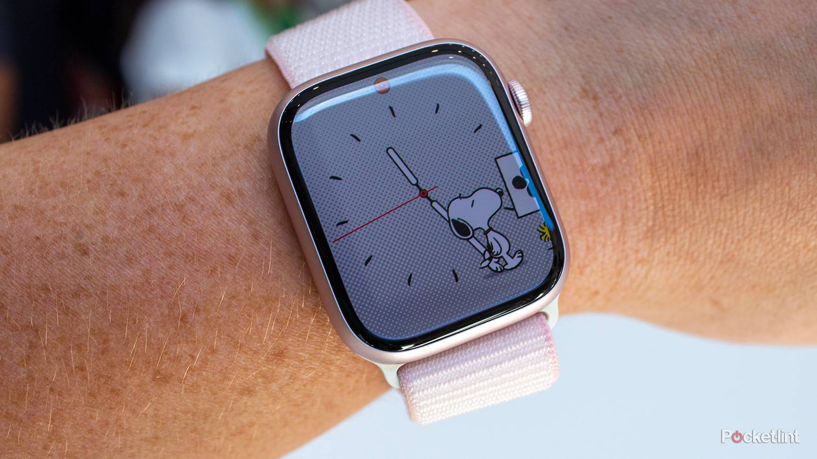 Apple announced a powerful gesture coming to the Apple Watch Series.9 ...