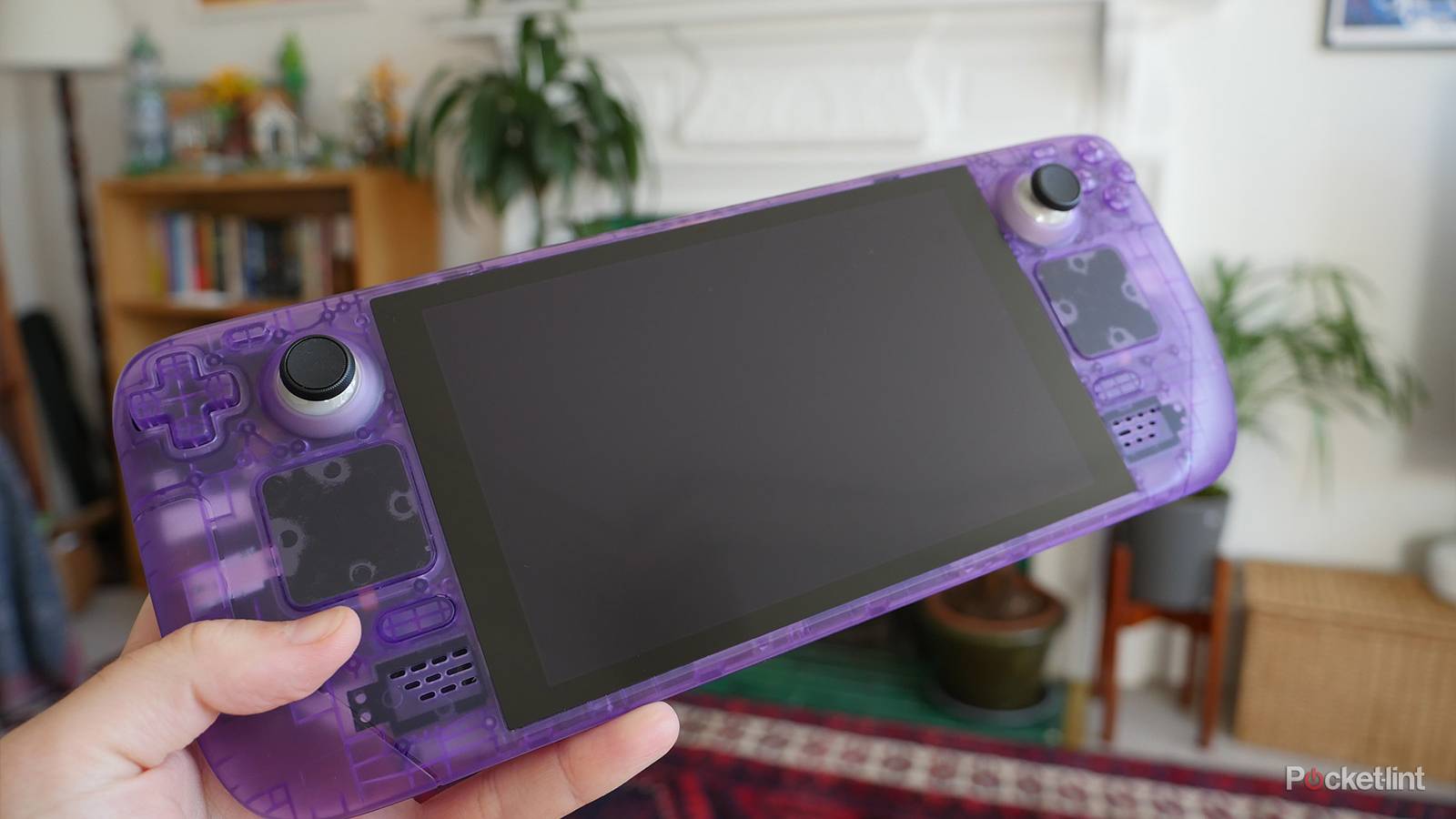 I tried this modded Steam Deck and it's the handheld I dreamed of as a kid