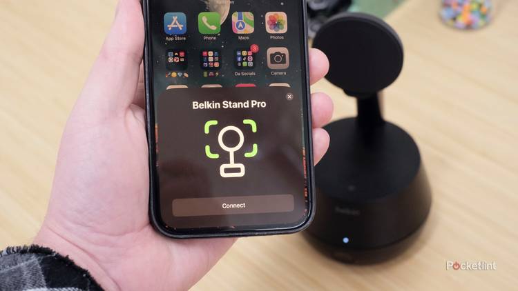 Belkin Auto-Tracking Stand Pro review: Freedom to roam