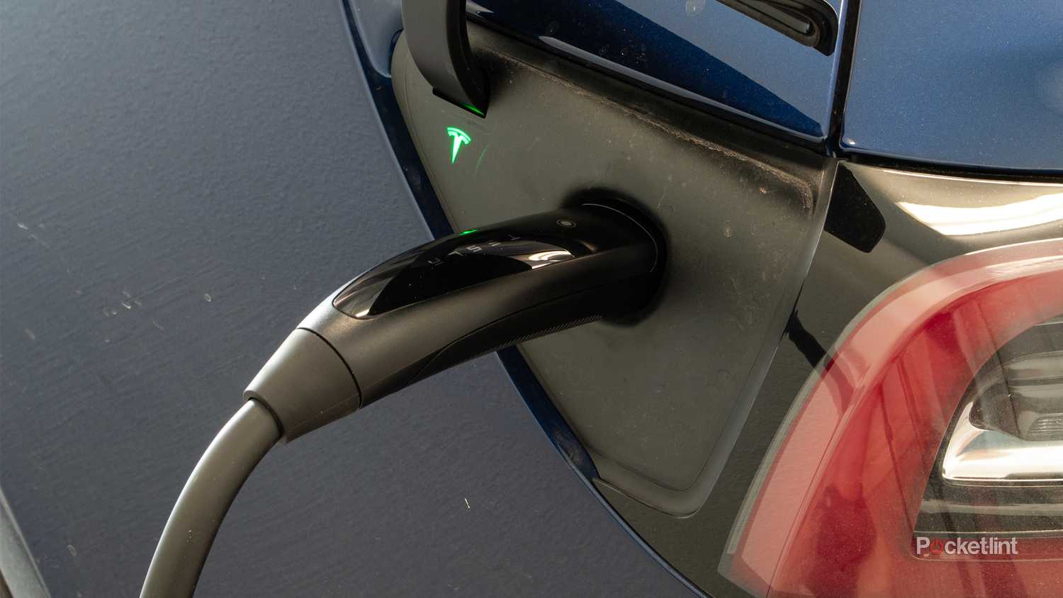 Tesla Universal Wall Connector review: Simply the best