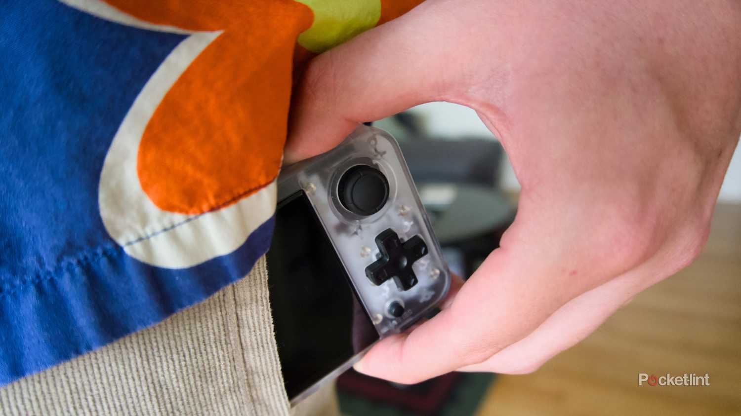 Anbernic RG35XX H review: Your compact Game Boy, PSP, and more