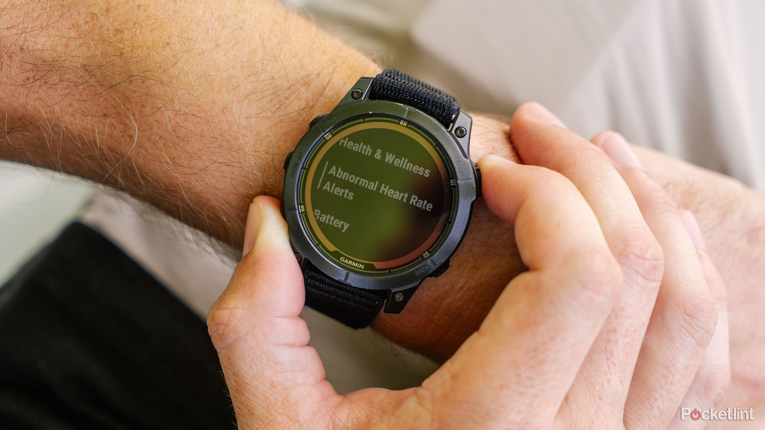 How to turn on heart rate alerts on a Garmin watch