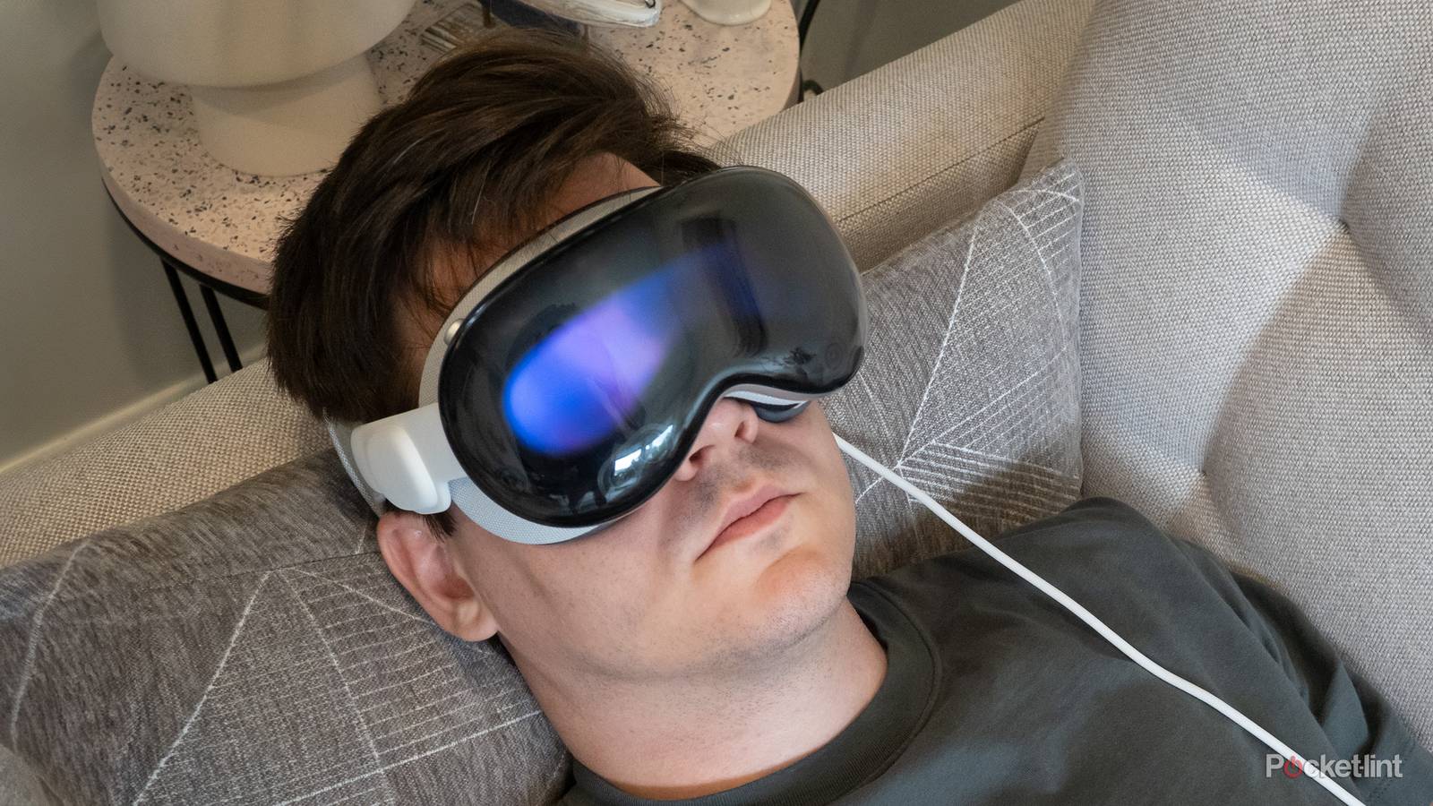 Watching movies and TV shows in Apple's Vision Pro is mesmerizing and ...