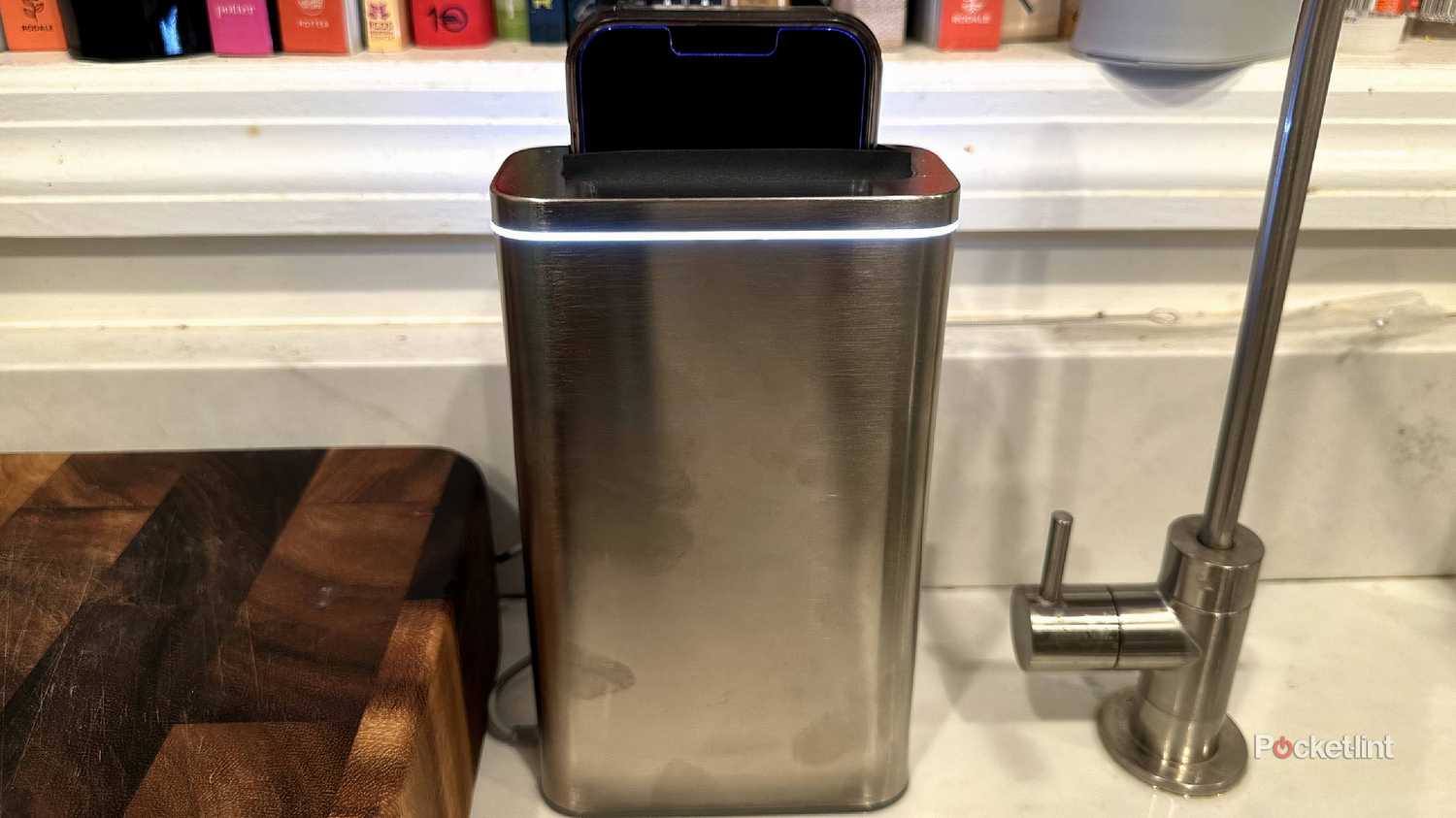 Simplehuman Cleanstation review: Sanitized phone in 30 secs