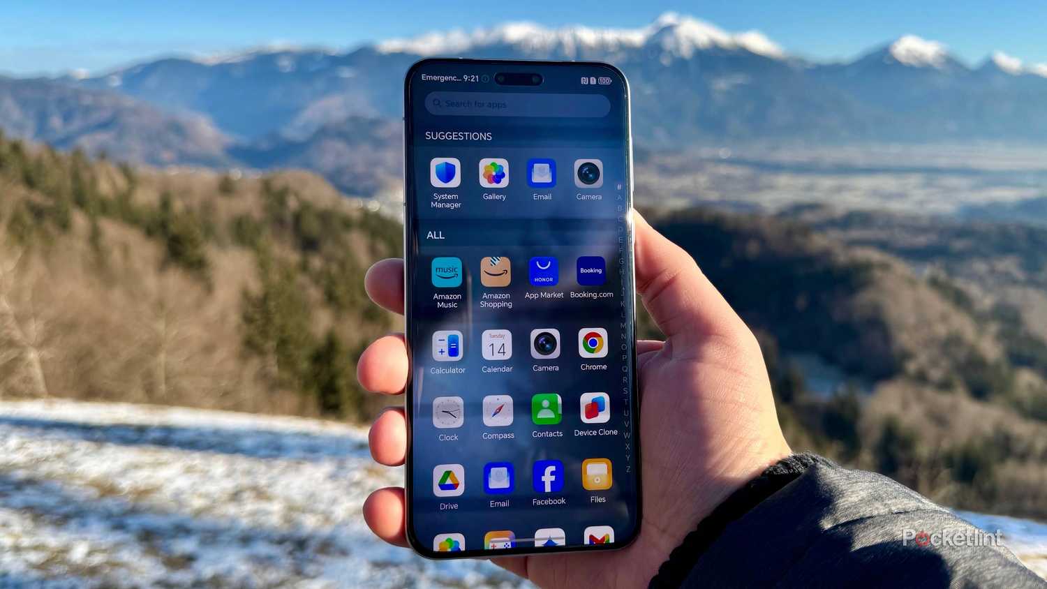 The Honor Magic 7 Pro hits all the right hardware notes, with some ...