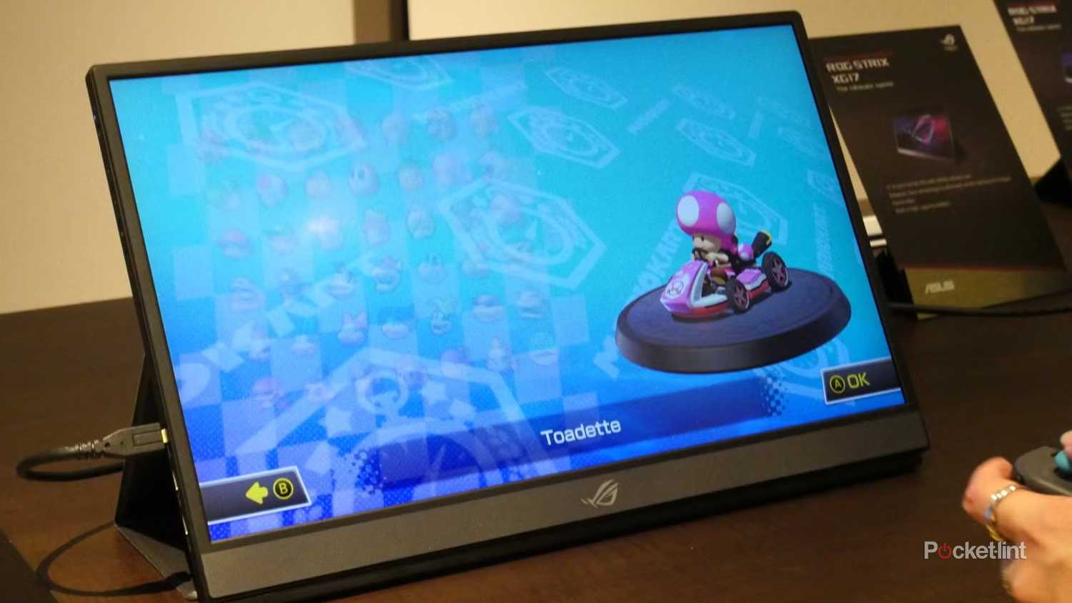 Don't buy a portable monitor without checking out these 6 features
