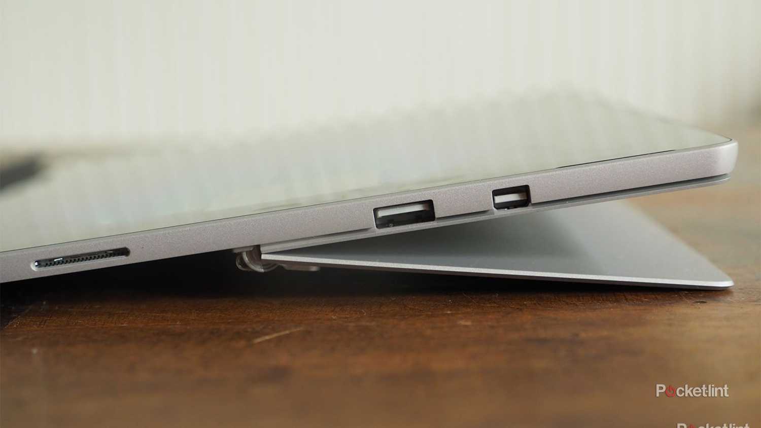 Microsoft may be killing my favorite charger of all time