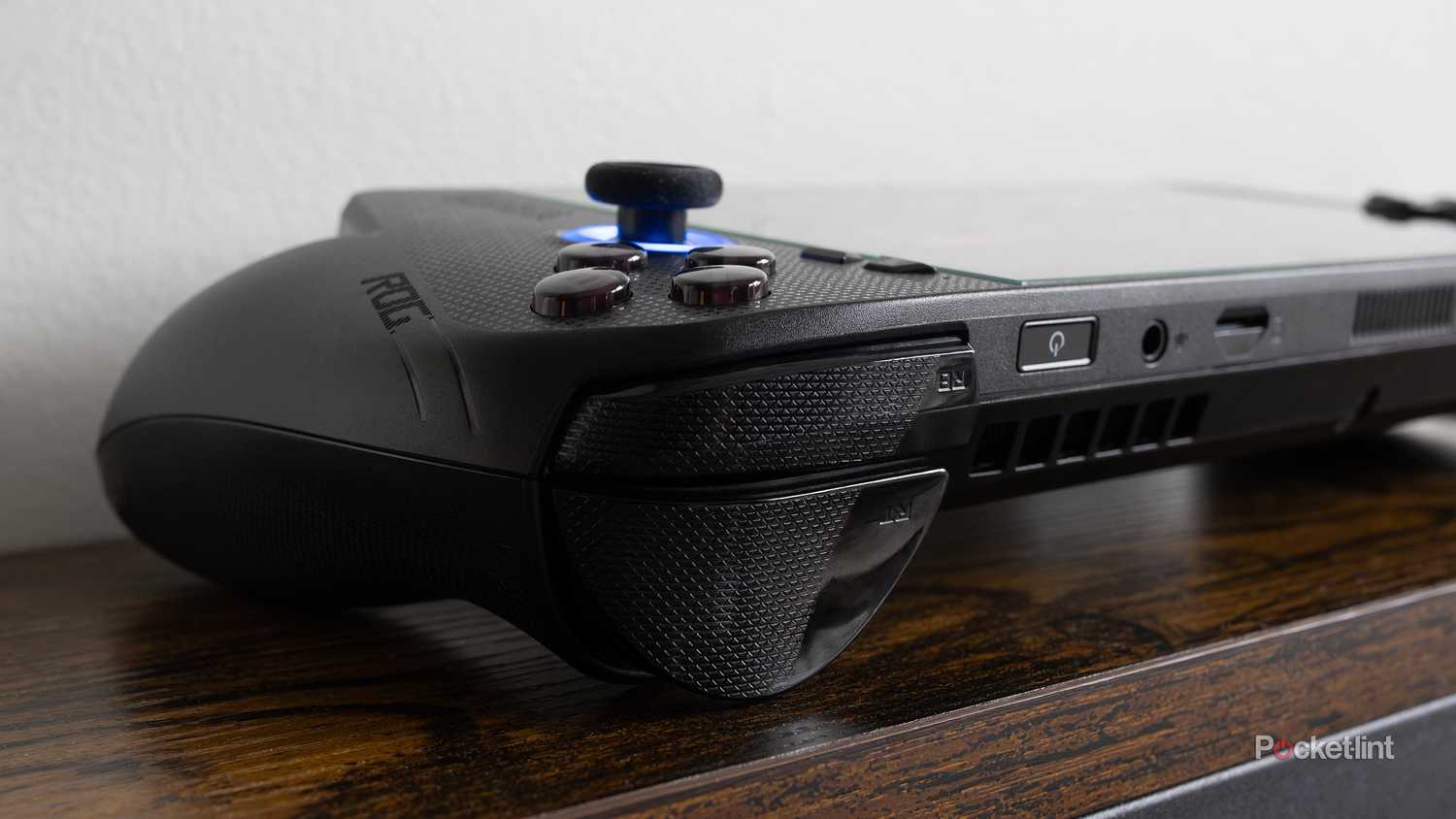 The ROG Xbox Ally X is fantastic, but incomplete