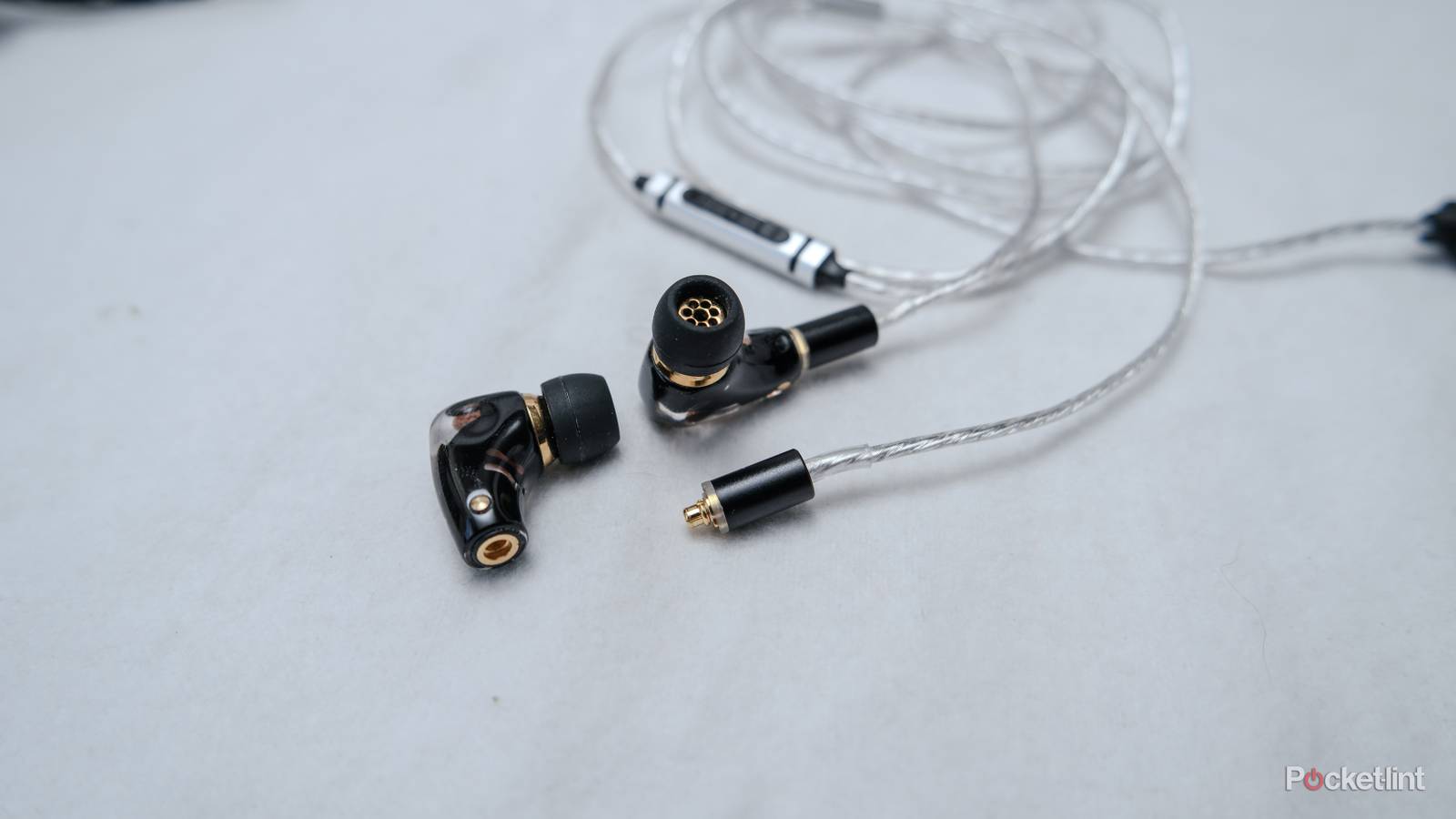 These $250 earbuds solve a big problem for lossless newbies