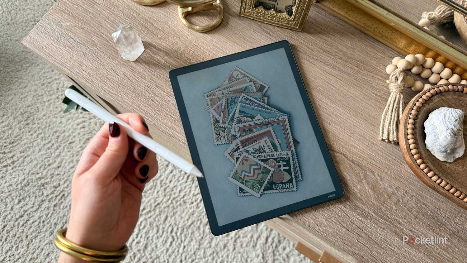 The Kindle Scribe Colorsoft surprised me